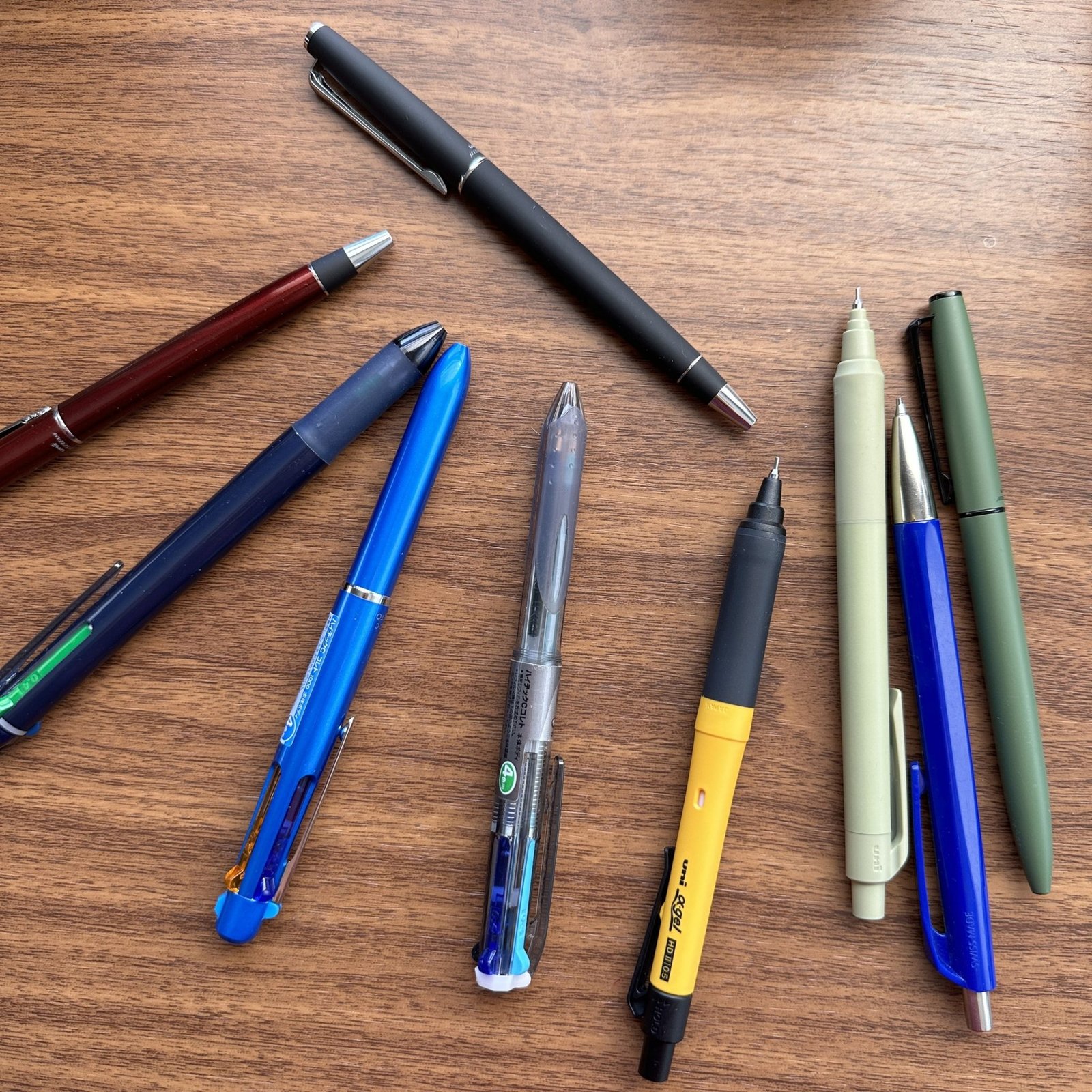 How Does A Ballpoint Pen Work? A Complete Guide | SSB Metal